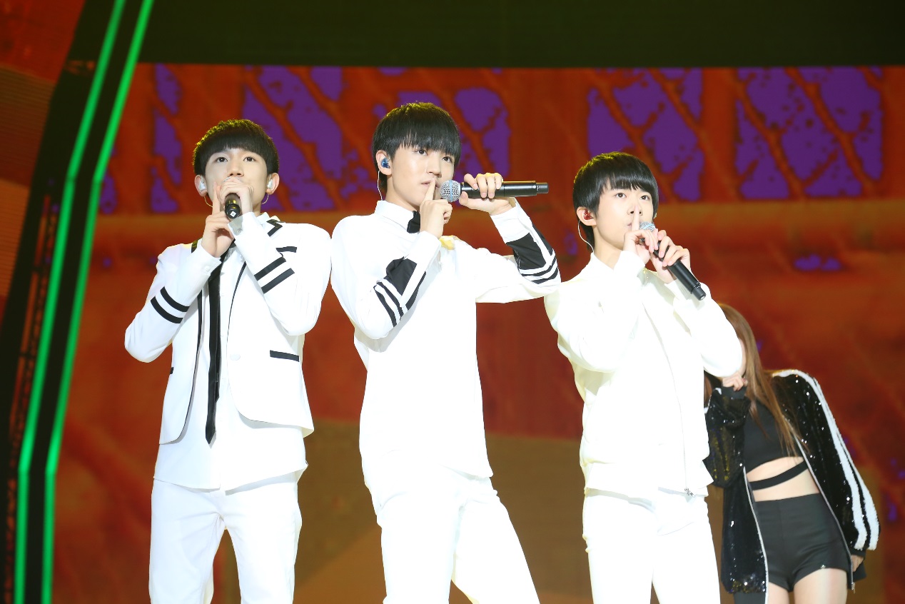 只在QQ音乐！TFBOYS巅峰盛典包揽各大人气奖 - 国内 - 新尧网
